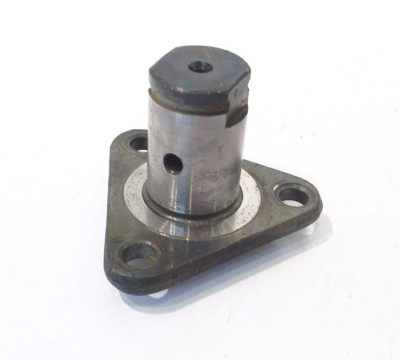OEM Kubota 3 Cylinder Diesel D722 IDLER TIMING GEAR MOUNTING PIN 15875 ...