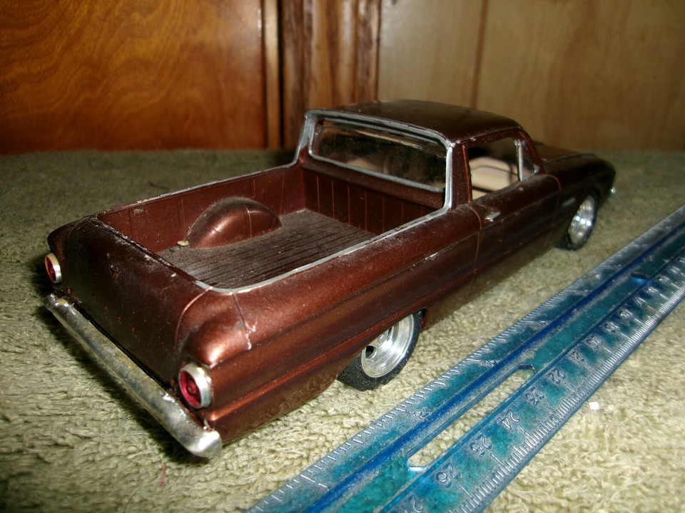 Vintage AMT, 1:25 '61 Ford Falcon/Ranchero Nice Built Model Car,Brown ...