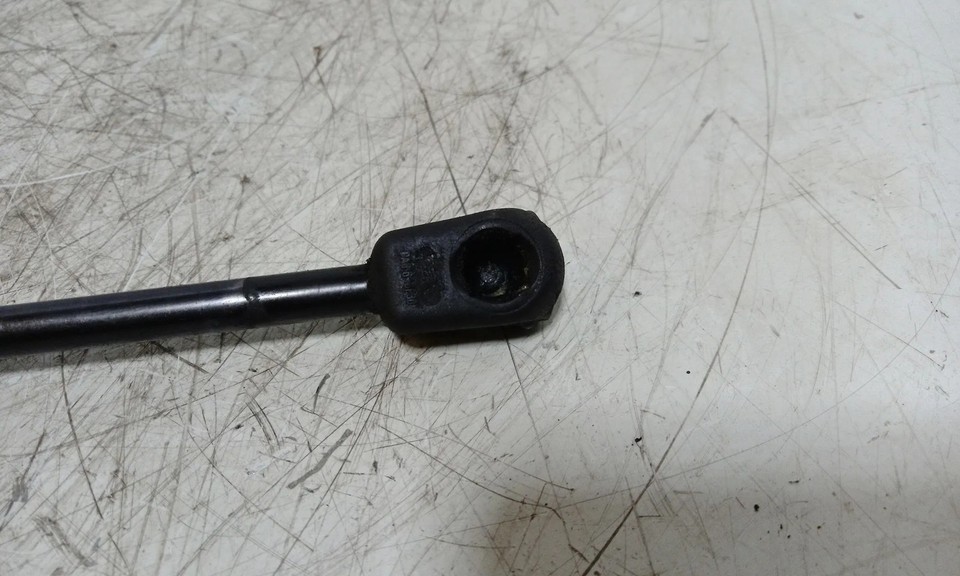 VOLVO S80 II AS Front Right Bonnet Strut 30649516 2.40 Diesel 120kw ...