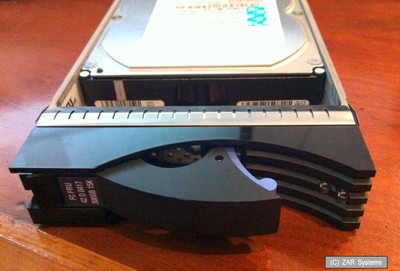 IBM 300Gb FC 4Gbps 15K 42D0417 Hot-Swap Festplatte, HDD mit Rahmen ...