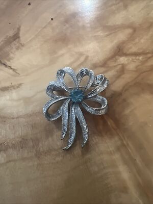RARE VINTAGE AUTHENTIC SIGNED SHP SILVER TONE & BLUE TOPAZ BOW BROOCH ...