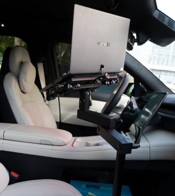 SUVAUTO Adjustable Vehicle Laptop Mount For Truck Car Van | Up to 17 ...