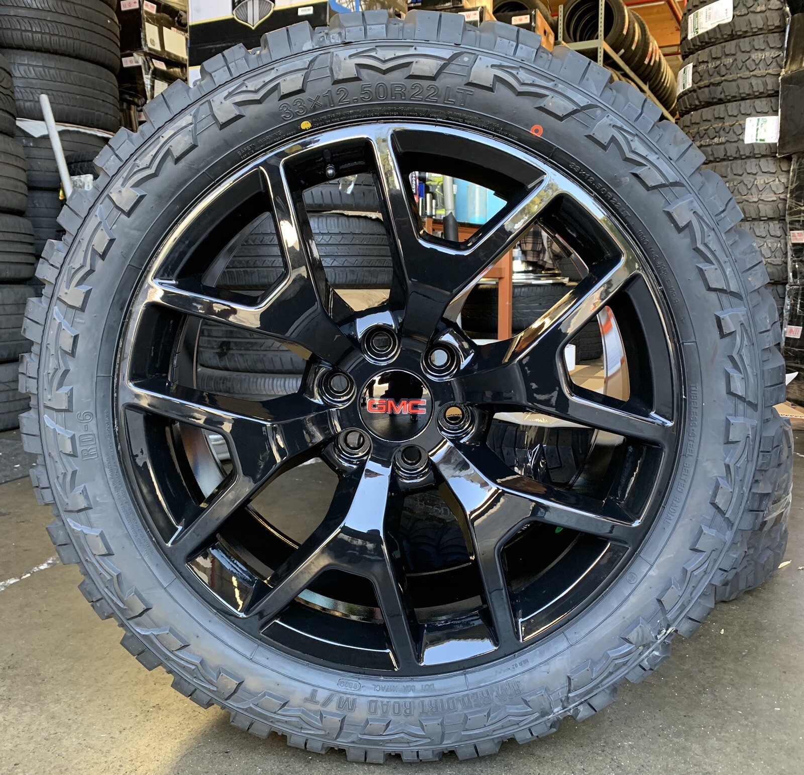 24” GMC SIERRA YUKON BLACK WHEELS CHEVY SILVERADO 33” MT MUD TERRAIN ...