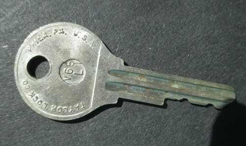 Vintage Key: Taylor Lock Co, Phila. PA U.S.A. V68L,VII | eBay
