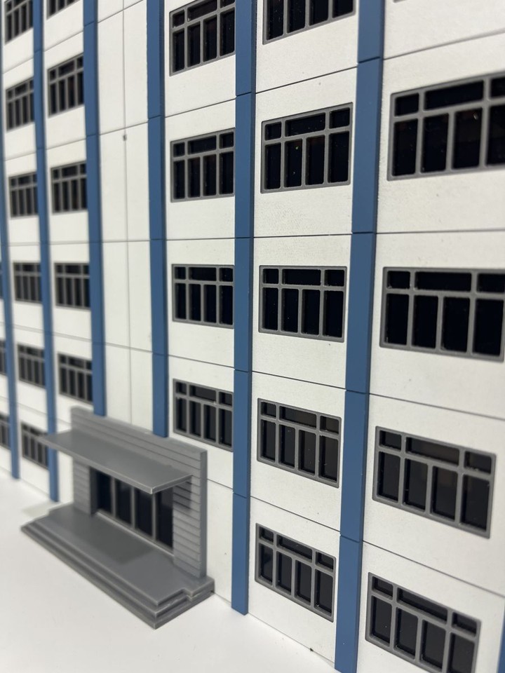 HO/N Scale Outland Models Hospital Train Station Building Scene Display ...