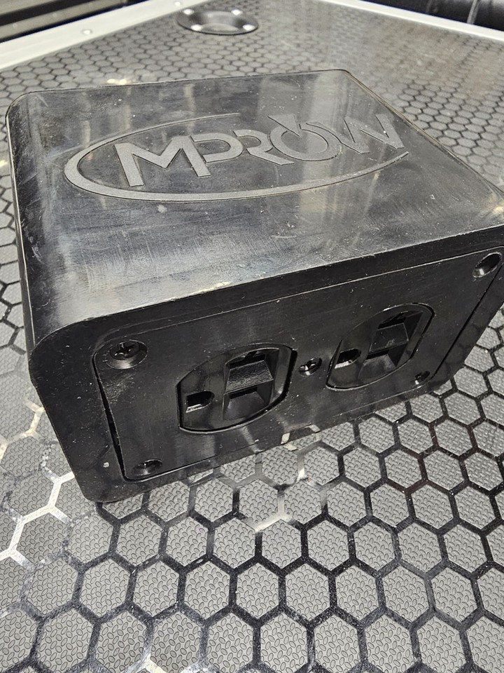 MPROW Rubber Quad Box Neutrik True1 Power Distribution Twist-Lock ...