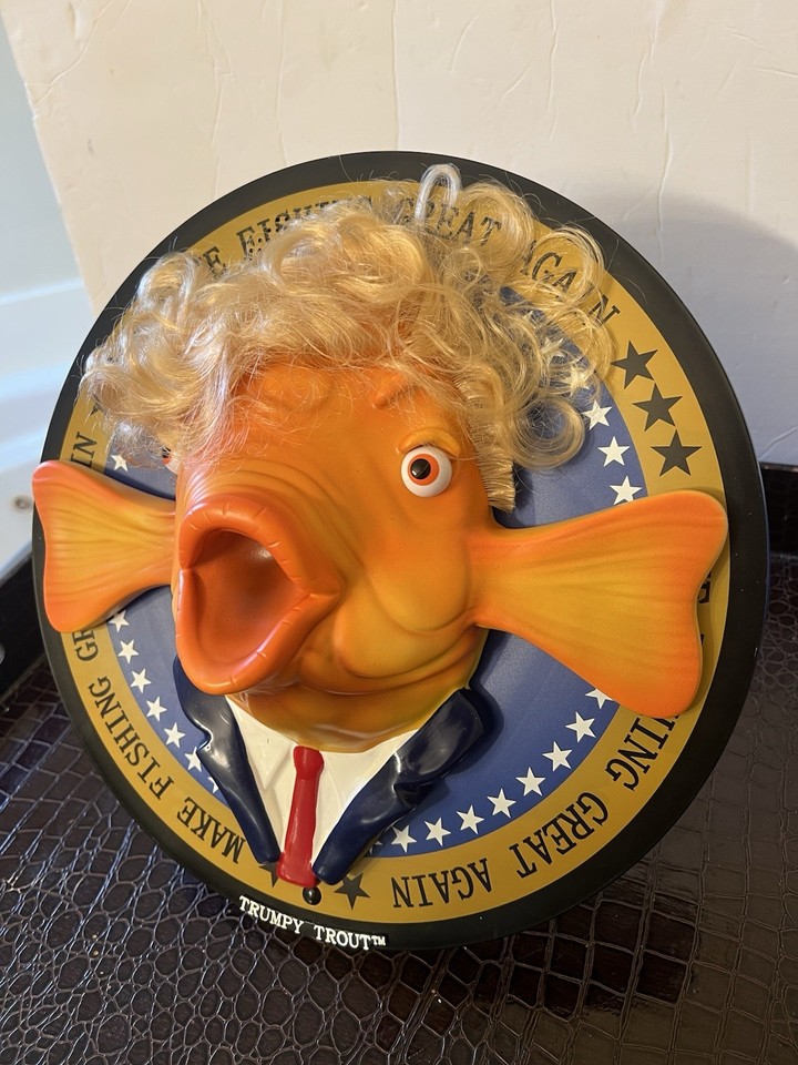 Trumpy Trout Make Fishing Great AA-gain Animated Talking Trump Fish ...