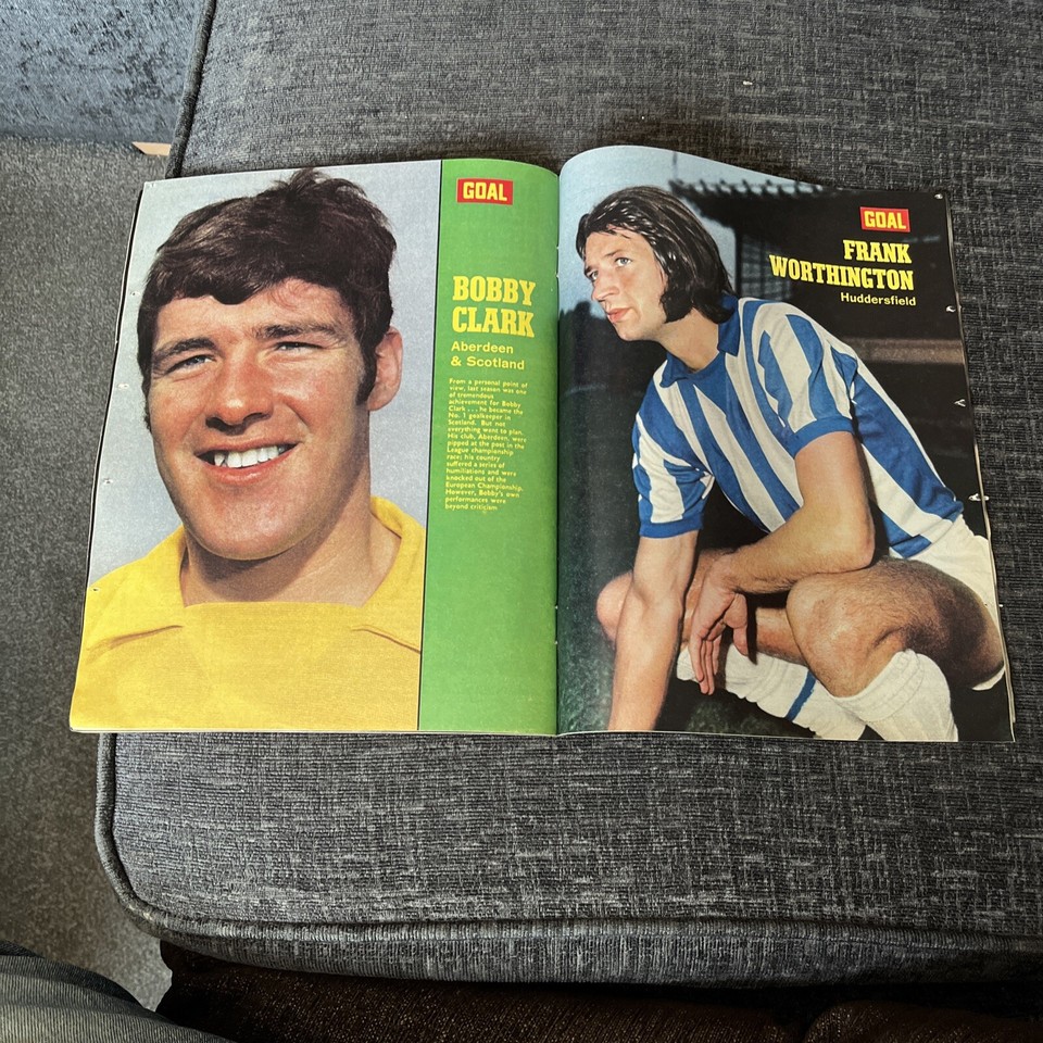 Goal Magazine 31 Jul 1971 Derek Dougan Frank Worthington Chelsea ...