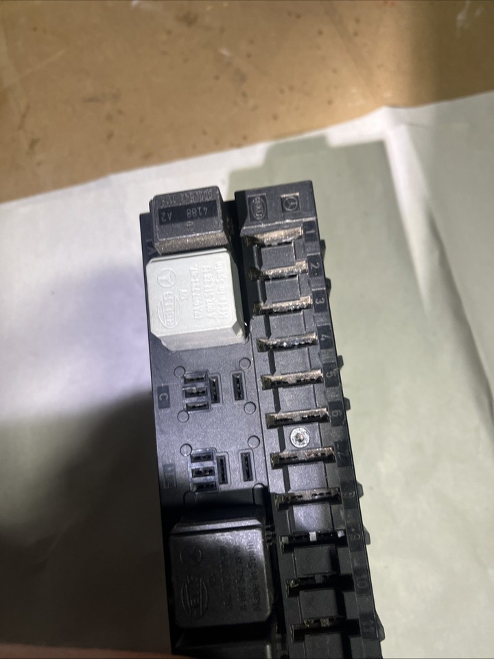 01-09 Mercedes W203 C320 C230 W209 CLK500 CLK320 Rear Trunk SAM Fuse ...