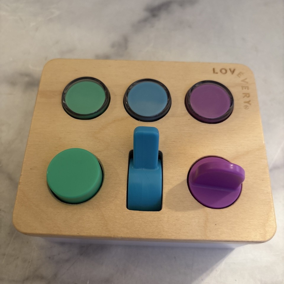 Lovevery Sensory Switchboard Fine Motor Skills Toddler Baby Toy ...