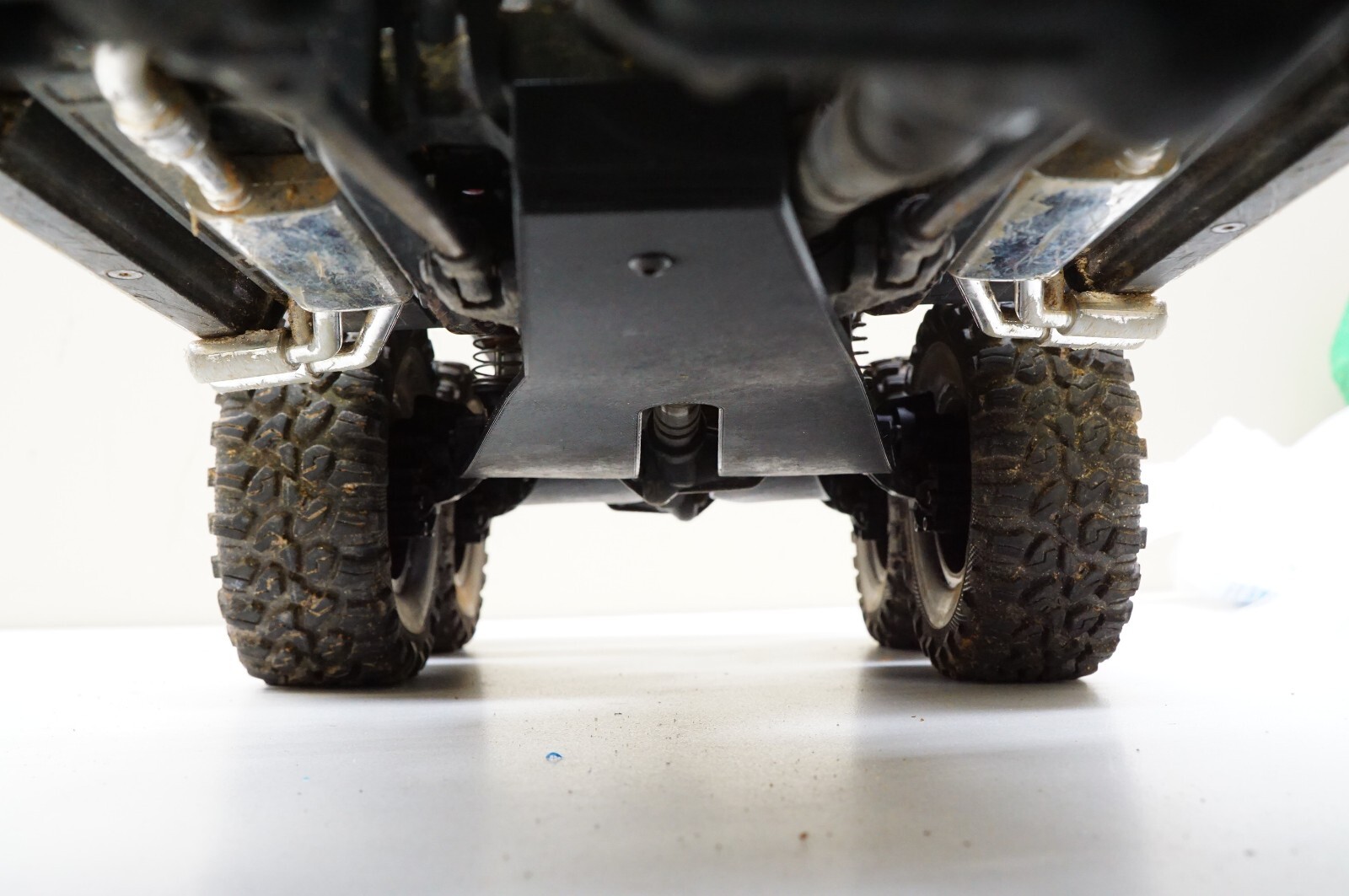 Heavy Duty Center Skid Plate Rear Driveshaft Cover For Traxxas TRX-6 ...