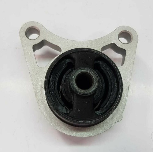 LAND ROVER FREELANDER KHC100570 KHC500070 REAR SUSPENSION HOLDER | eBay