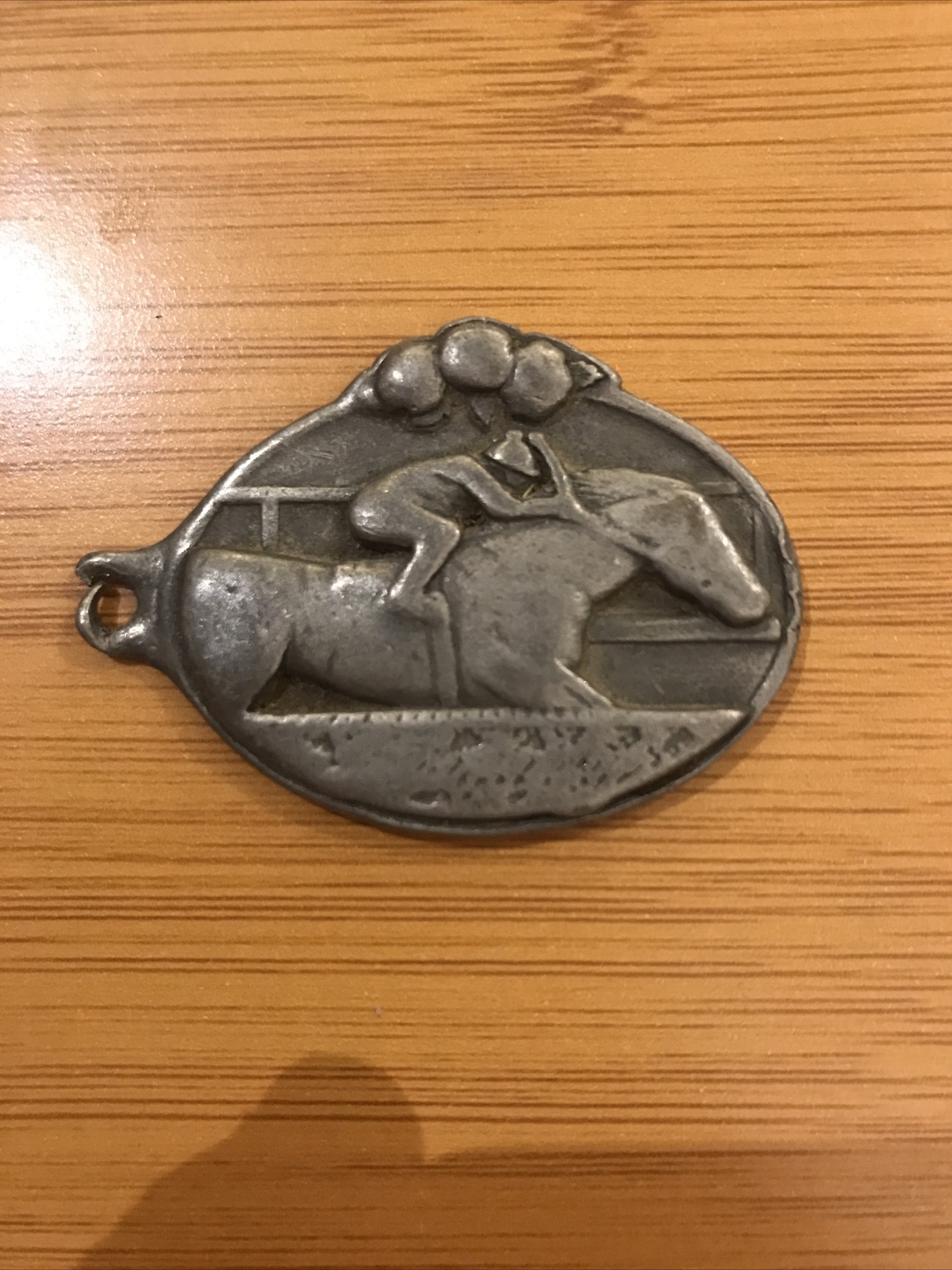 Rare Kentucky Derby Engraved Medal Pendant Keyring Vintage Horse Racing ...