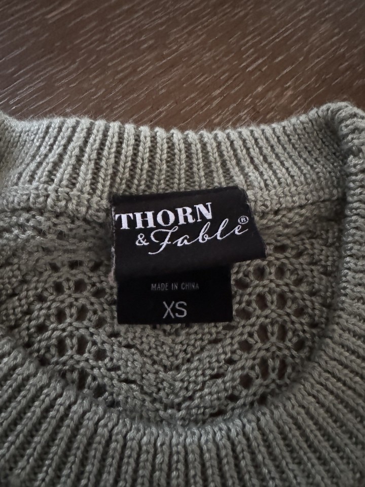 Thorn & Fable Open Knit Sweater Womens Sz Xs Embroidered Frogs ...