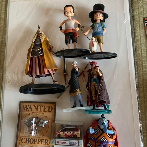 One Piece Figures Set of 6 with Chopper WANTED Figure & Serena Minicar ...