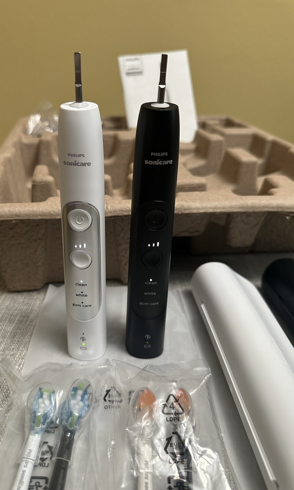 Philips Sonicare Professional Clean Rechargeable Electric Toothbrush 2 ...