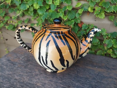 Cardew Design Tiger Pattern Ceramic Teapot 6 Cup w/ Lid Panthera Tigris ...