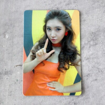 Carte photo génération fille SNSD HOOT 3ème album robe orange Yuri | eBay