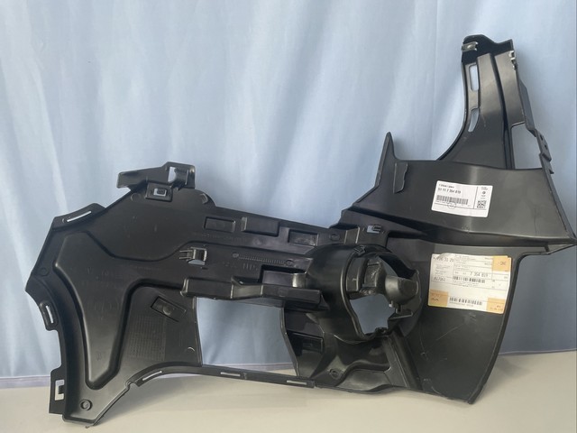 BMW X1 F48 Stoßstange/stoßfänger vorne mit PDC 51117354819 online ...