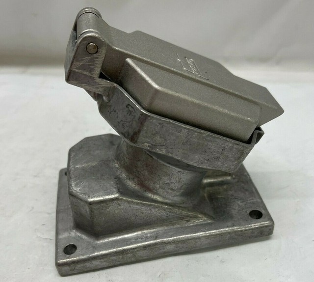 Crouse-Hinds 20a Delayed Action Circuit Breaking Receptacle CPS152R for ...