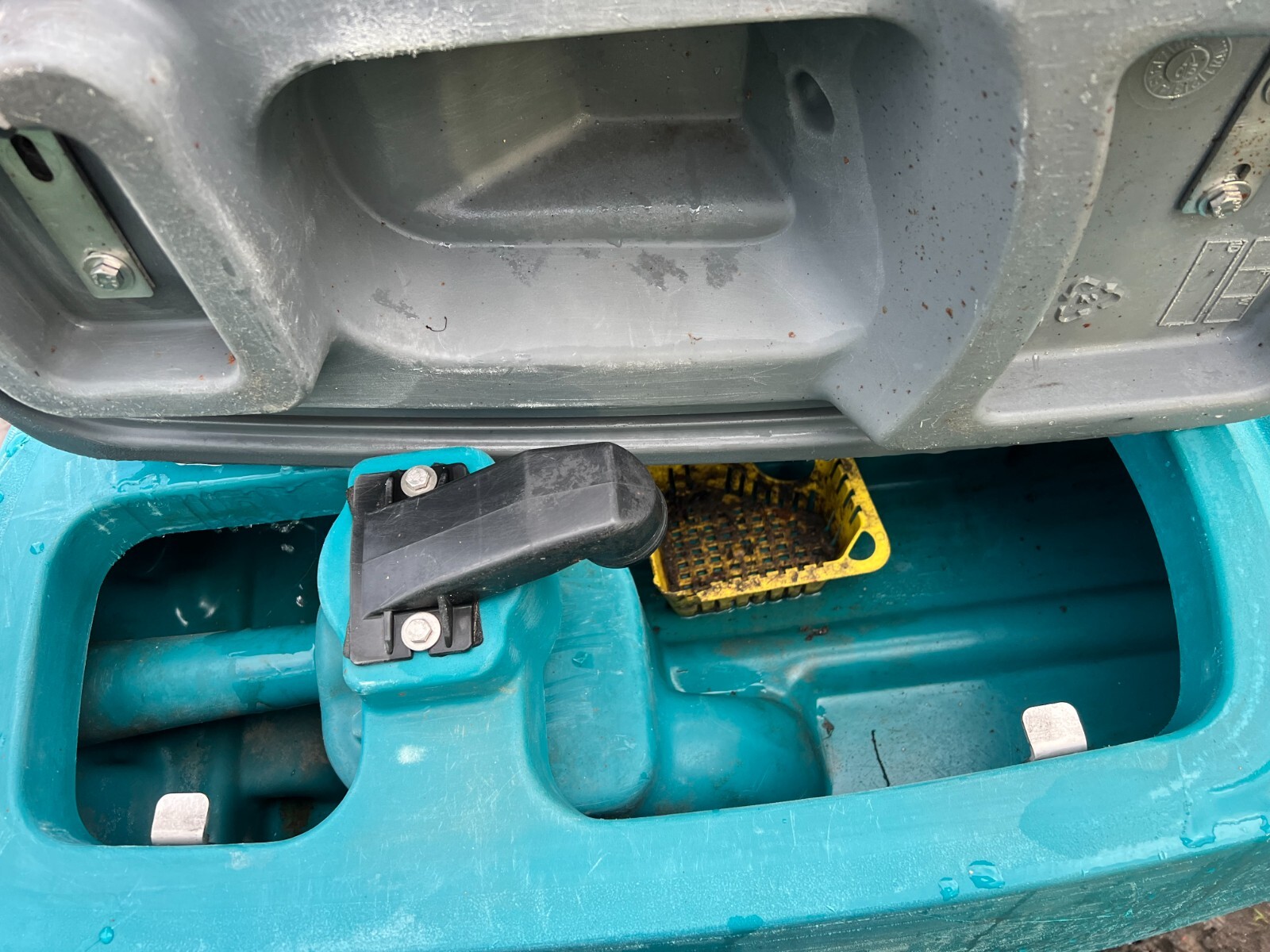 Tennant T3 Fast Floor scrubber Sweeper Drier £200+vat Choice2 Spares ...