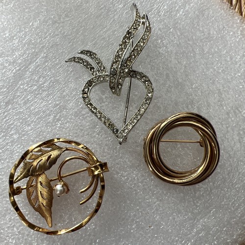 Three Vintage Pins Circle Pearl Rhinestones Gold Silver Brooch | eBay