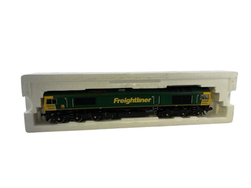 Bachmann OO Gauge 32-975 Class 66/9 Diesel Freightliner 66952 DCC Ready ...