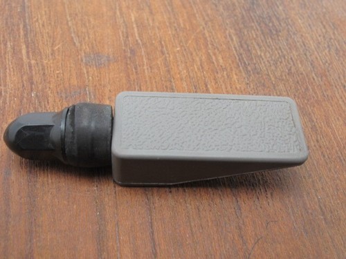 1998 - 2000 GMC Envoy Rear Cargo Cover TAUPE Mounting Lock Clip (1) | eBay