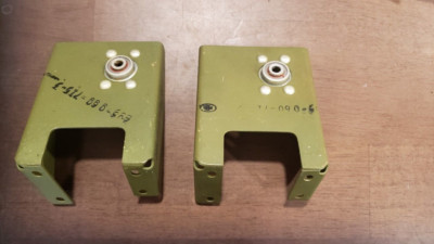 (2) BELL HELICOPTER BRACKET ASSY 205-060-715-1 1560-00-967-7577 | eBay