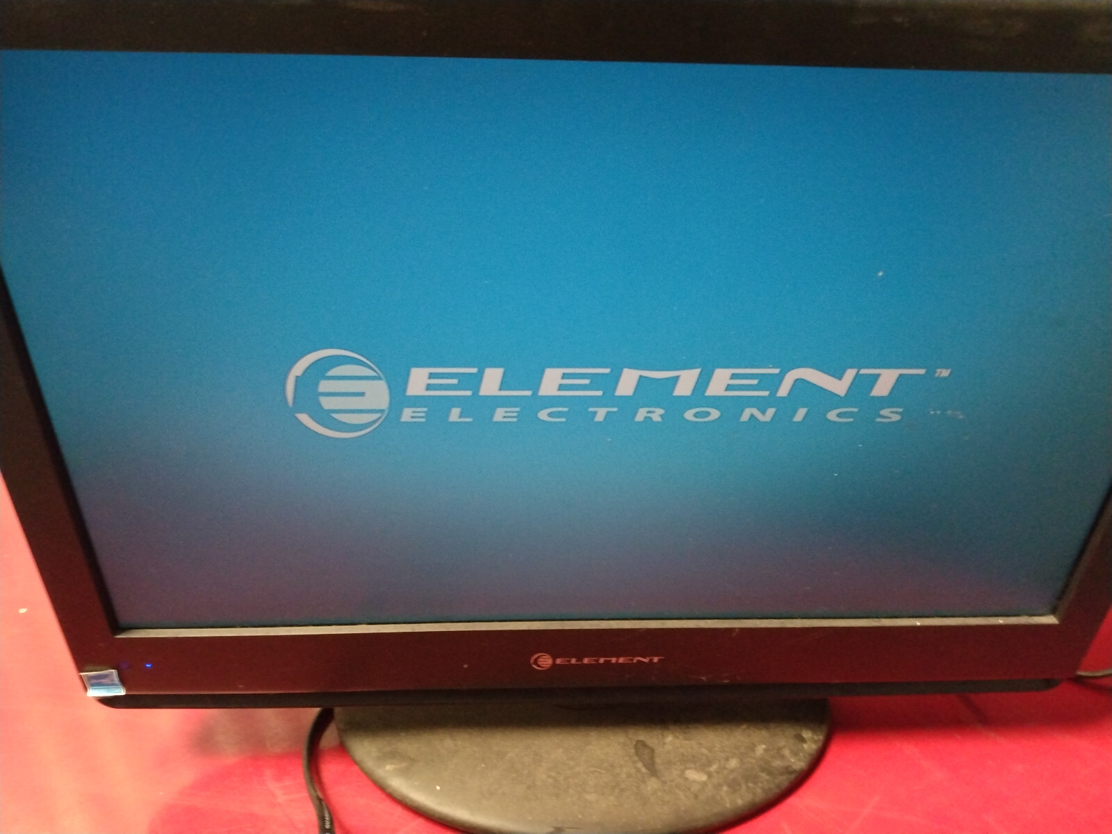 Element 19 Inch 720P LCD HDTV Black ELCFT194 (Remote and Instuctions ...