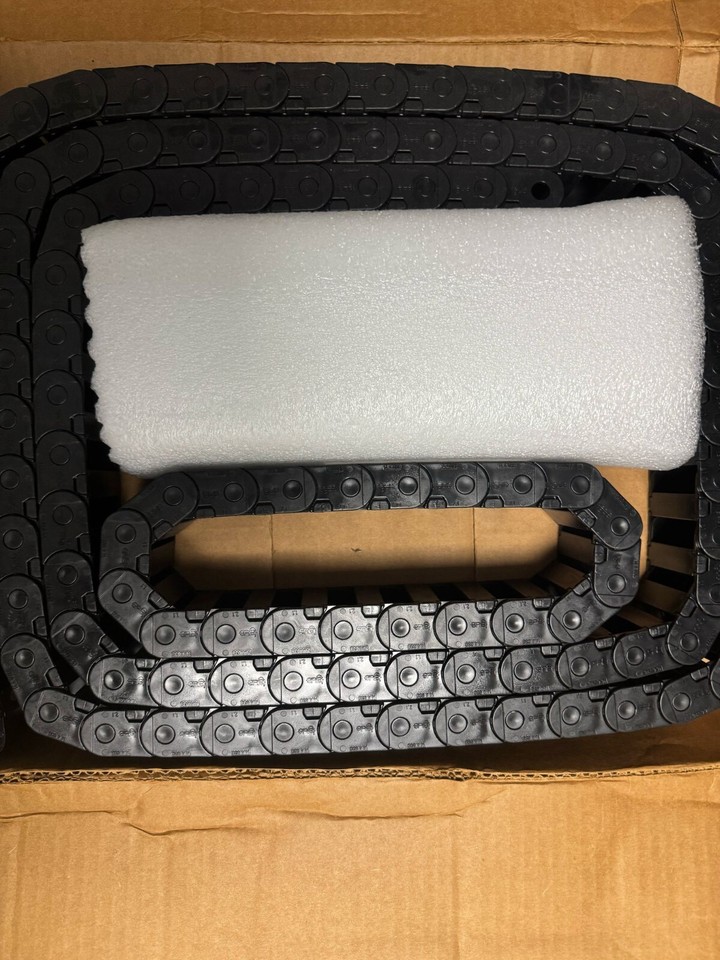 IGUS 14.4 038 CABLE TRACK | eBay