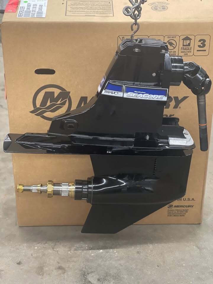 Mercruiser Bravo 3XR 2.0 Seacore Sterndrive Racing Outdrive 5M41600TP ...