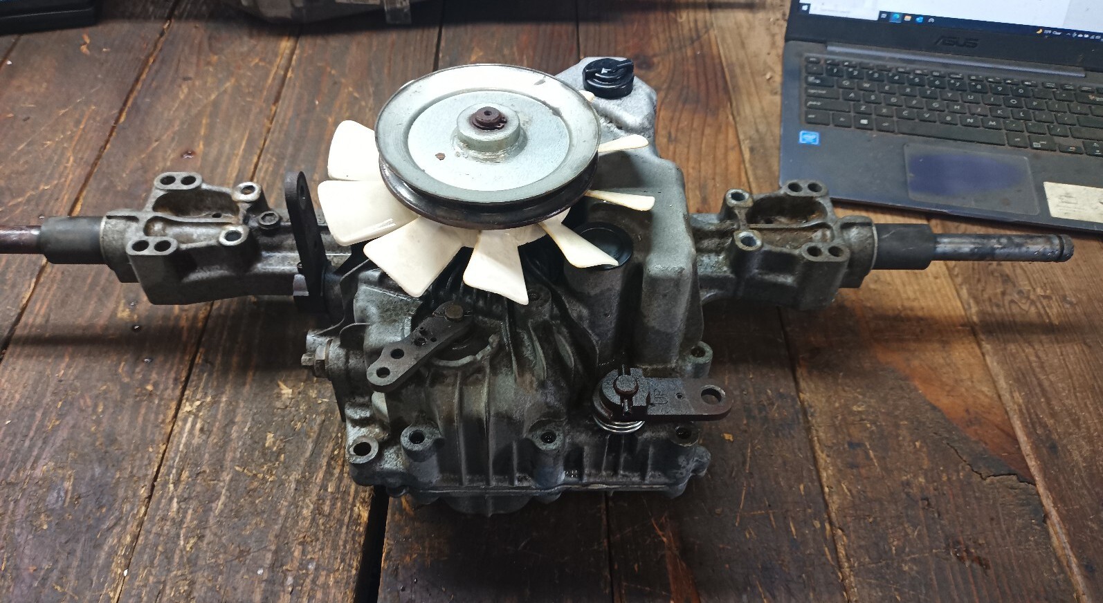 Tuff Torq 7A646084170 HOP K46BP Hydrostatic Transmission Snapper ...