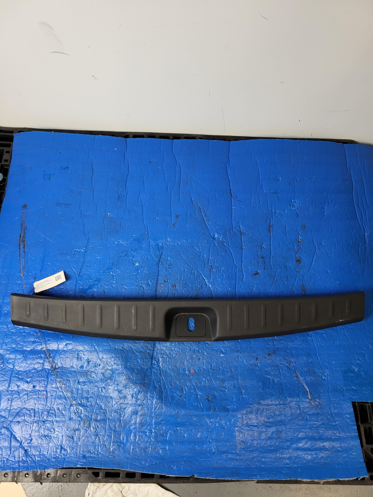 Rear Trunk End Sill Scuff Plate 2022 Nissan Pathfinder 84990-6TA0A 2021 ...