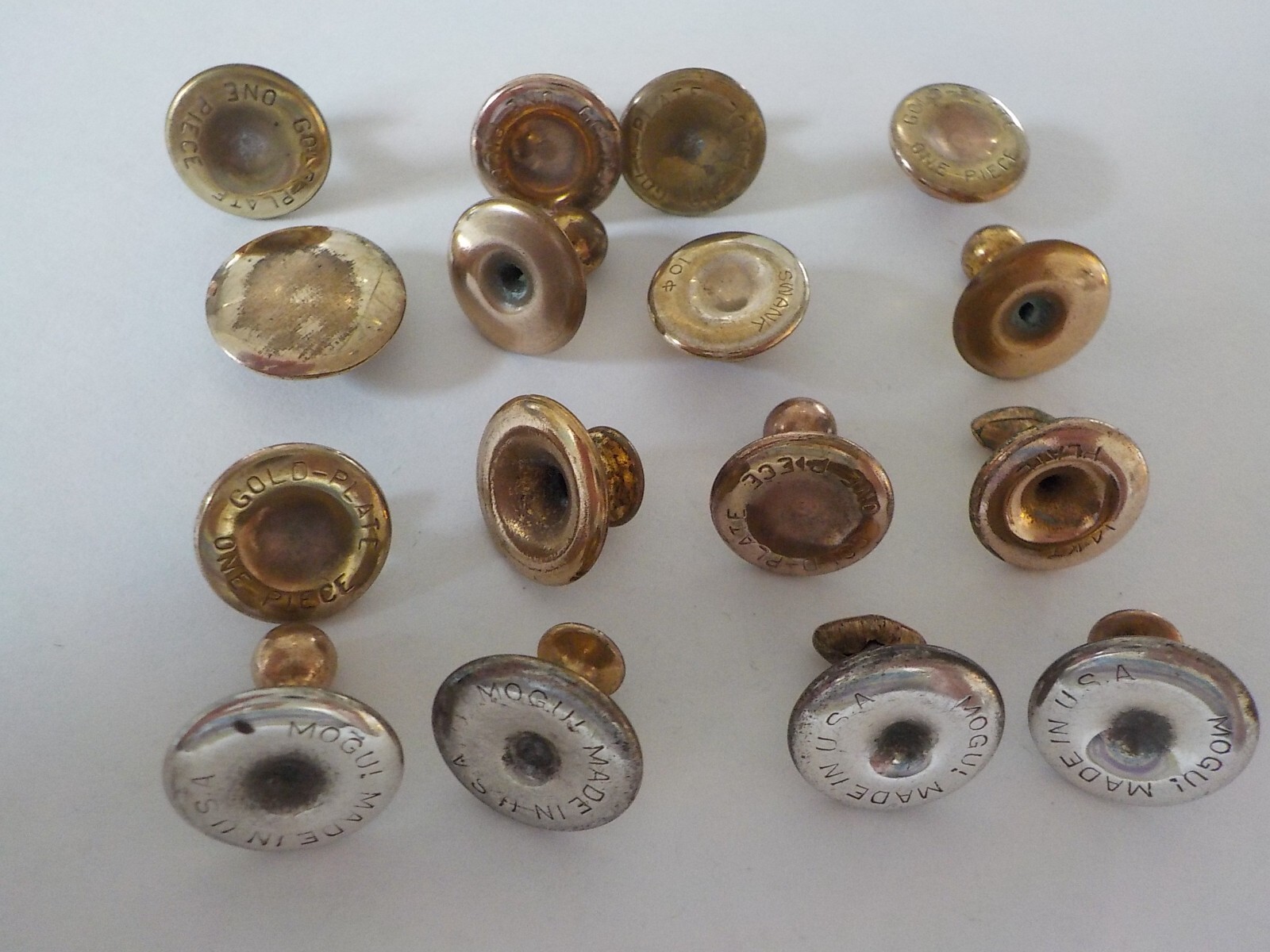 16 Vintage Button Studs Gold Tone and Silver - Gem