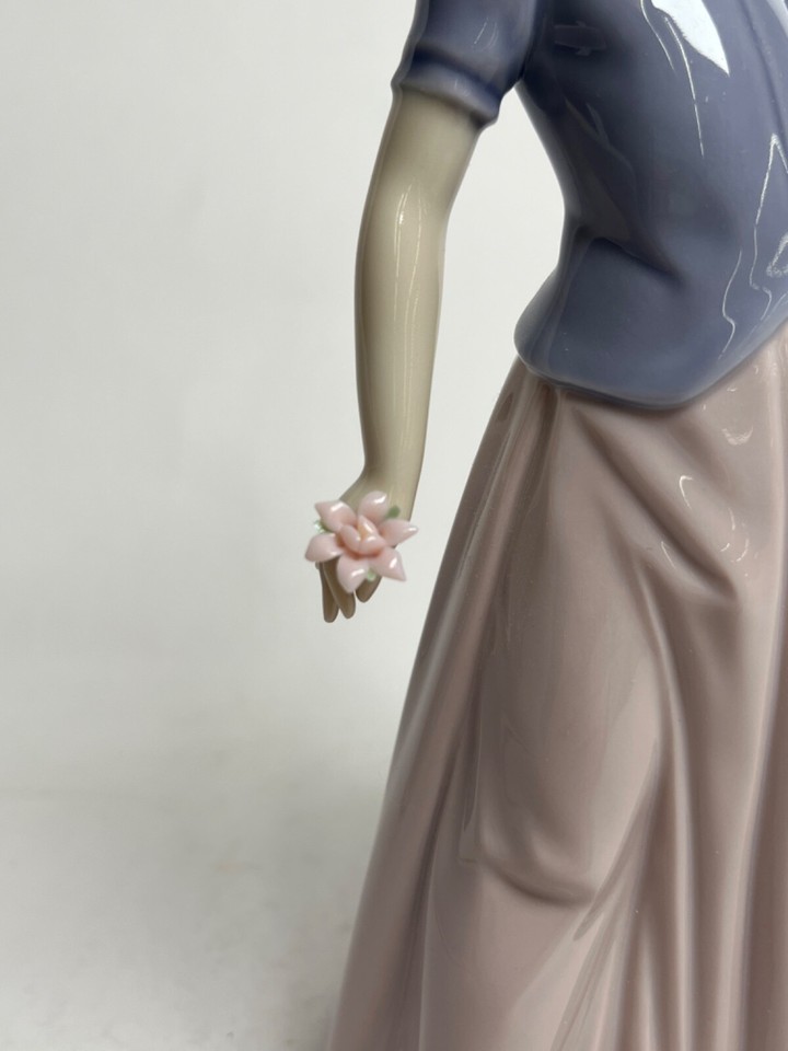 Lladro “Tailor Made” 06489 Retired 1990s Porcelain Figure | eBay