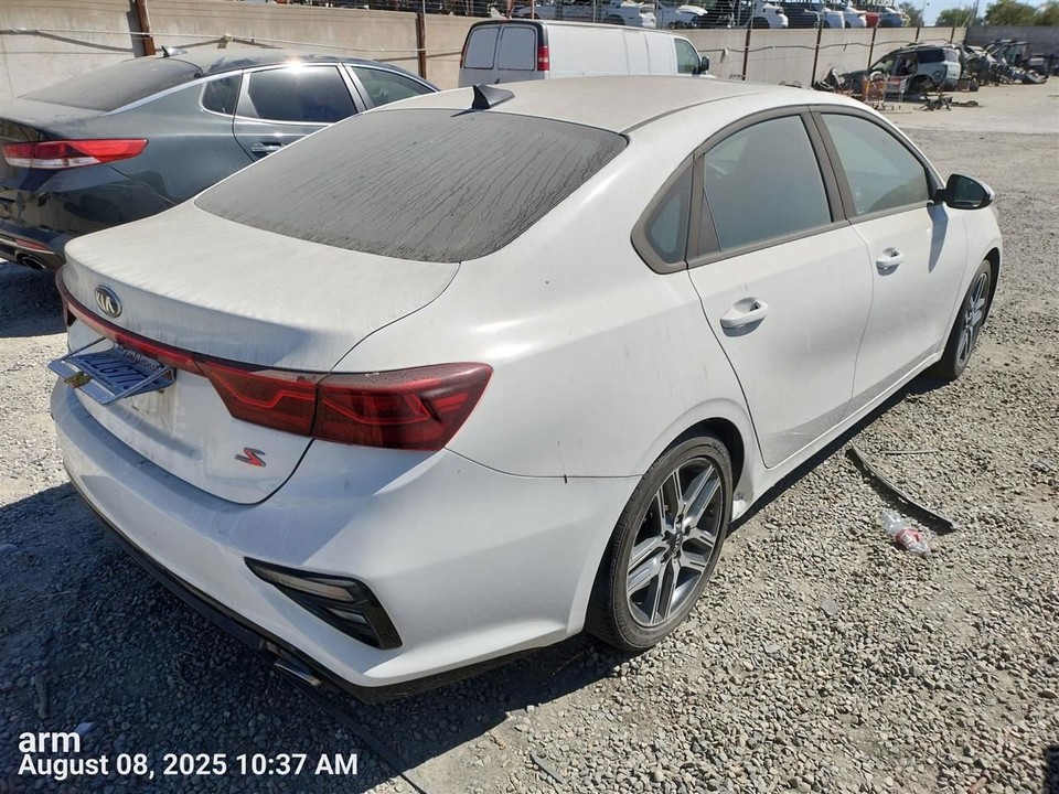 FORTE 2024 Front Door Trim Panel 9050909 | eBay