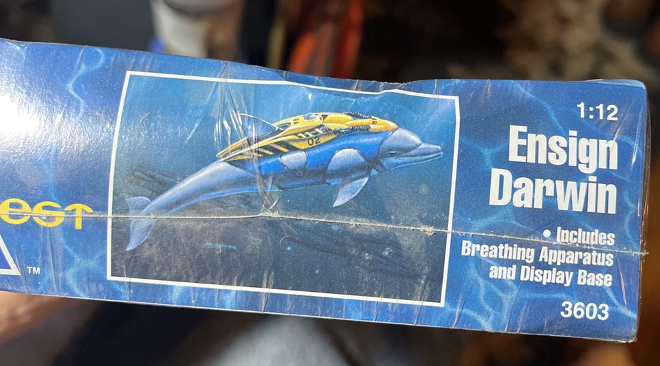 SeaQuest DSV Ensign Darwin Revell Monogram Model 1:12 3603 Sealed ...