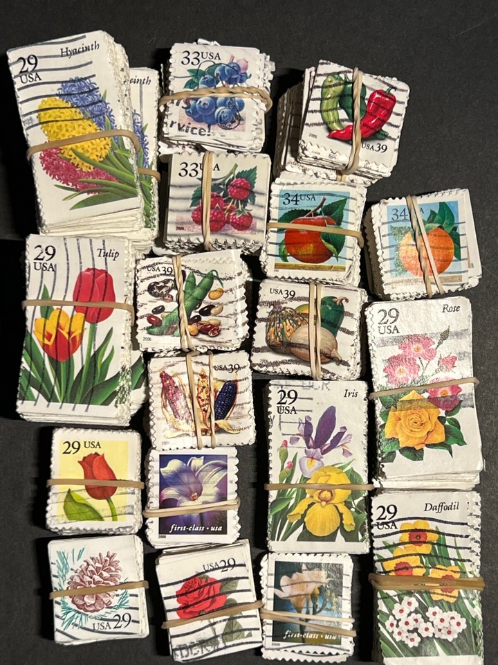 TOPIC BUNDLEWARE - Choose your favorites - 25 stamps/packet of the same ...