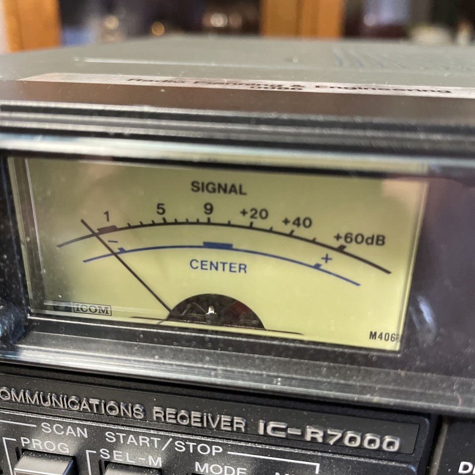 ICOM IC-R7000 HF, VHF, UHF wide band communication receiver Estate | eBay