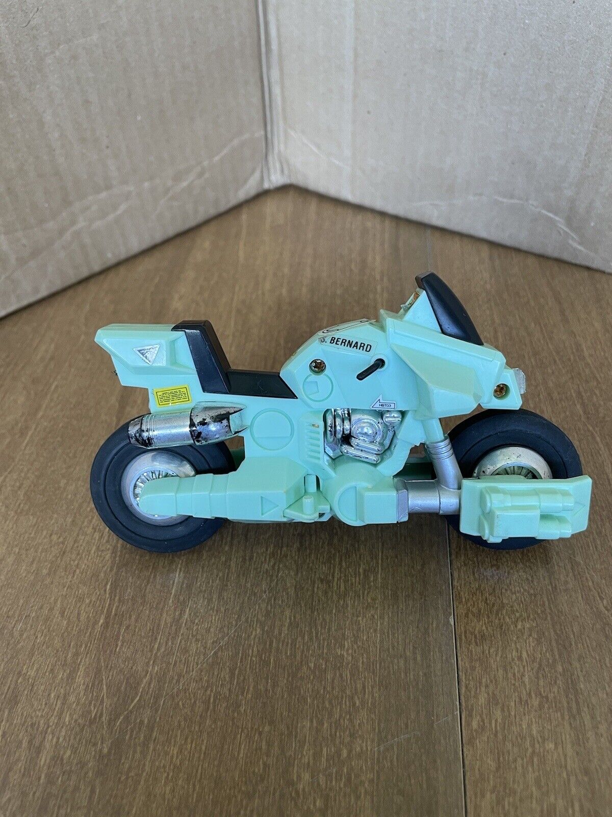 Vintage 1985 Matchbox Robotech Scott Bernard Armoured Cyclone Motorcycle