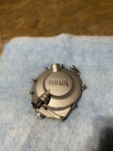 01-02 2001 2002 Yamaha Yzf R6 Engine Clutch Cover with OEM bolts | eBay