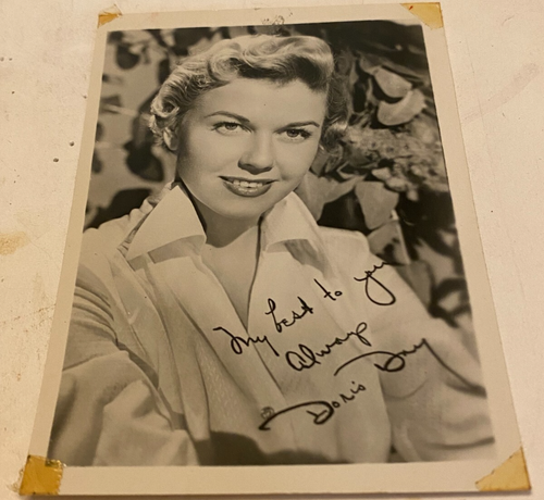 Doris Day 1940's Signed Black and White Photo 3 1/4 x 5 Inch Facsimile ...