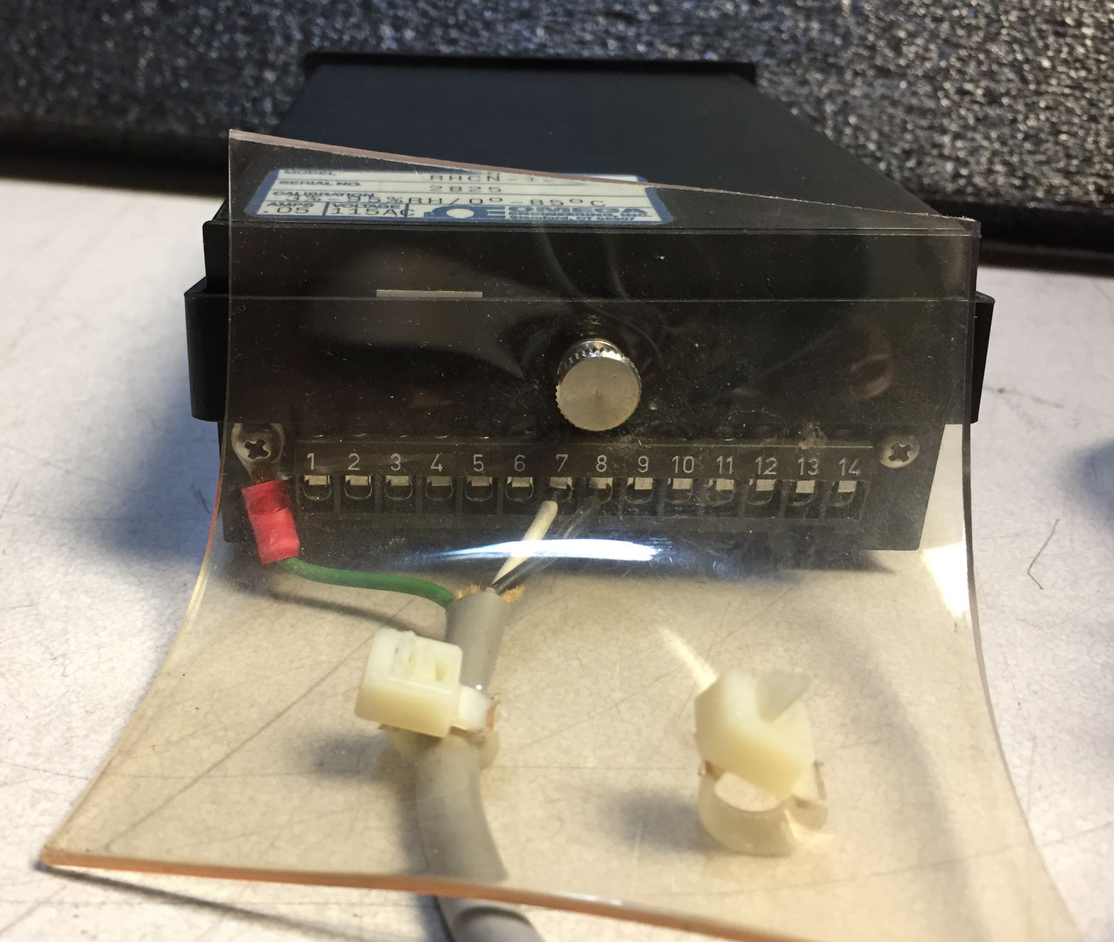 Omega RHCN-1C Temperature / Humidity Controller | eBay