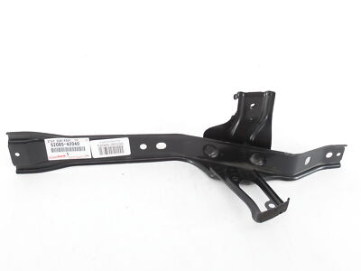 Genuine OEM Toyota 52085-0R030 Center Front Bumper Reinforcement Stay ...