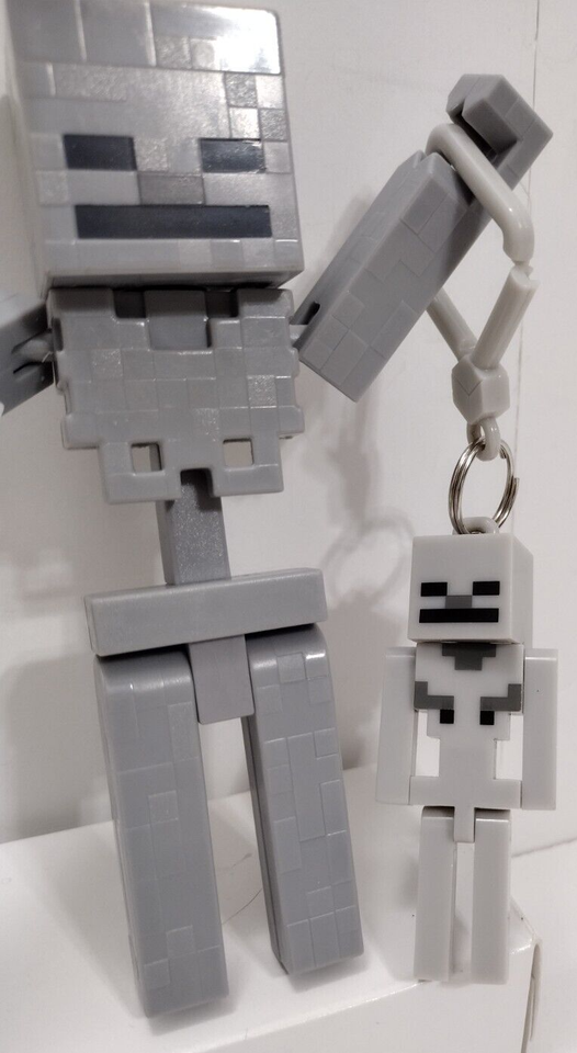 Minecraft SKELETON With Bow Toy + Backpack Clip Keychain Mini Figure ...