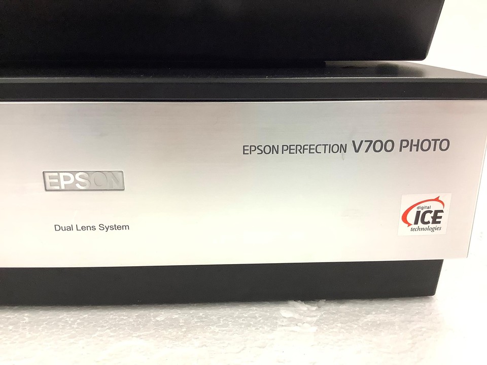 Epson Perfection V700 Photo Flatbed Document Scanner J221A w/ADF WORKS ...