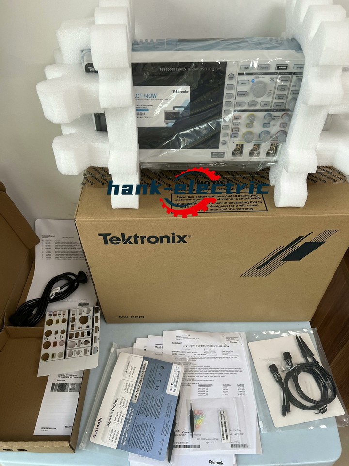 TBS2104B Tektronix Digital storage oscilloscope 4CH 2GS/s 100MHz ...