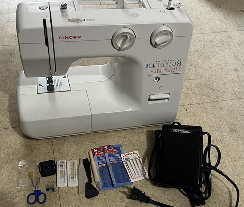 Singer Portable Electric Sewing Machine model 1120 40 stitches | eBay
