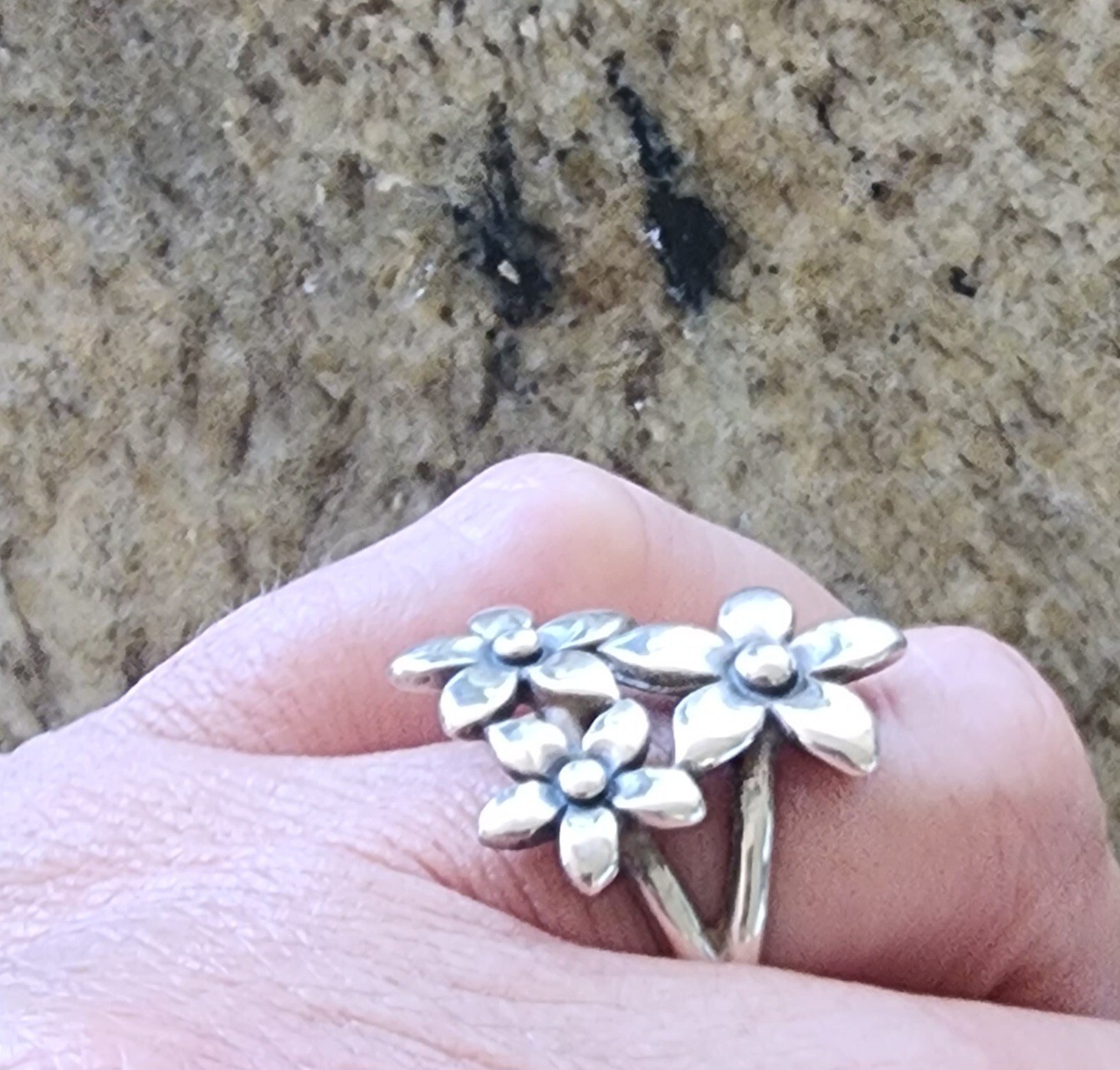 Retired James Avery Triple Flower Ring Size 10.5 Ster… - Gem